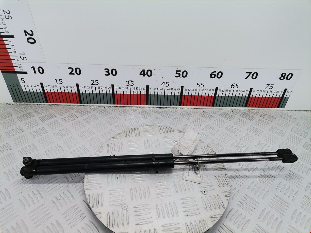 Амортизатор крышки багажника Mazda 3 BK BP4K63620F арт. 1002680