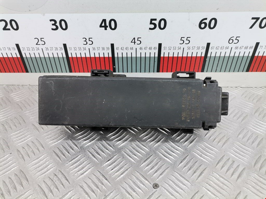 Блок предохранителей Jeep Grand Cherokee 3 56047835AG арт. 935652