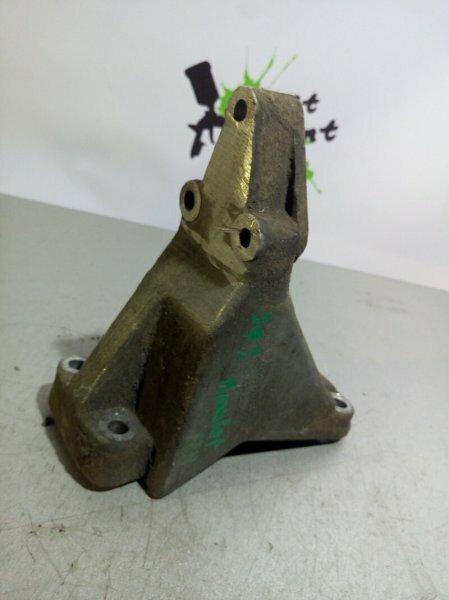 Кронштейн опоры двигателя Chery Amulet A15 SQR 2006 задн. (б/у) A111001411