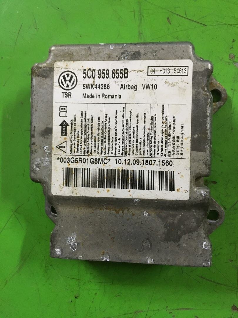 Блок управления AIR BAG VW Golf 6 09-12