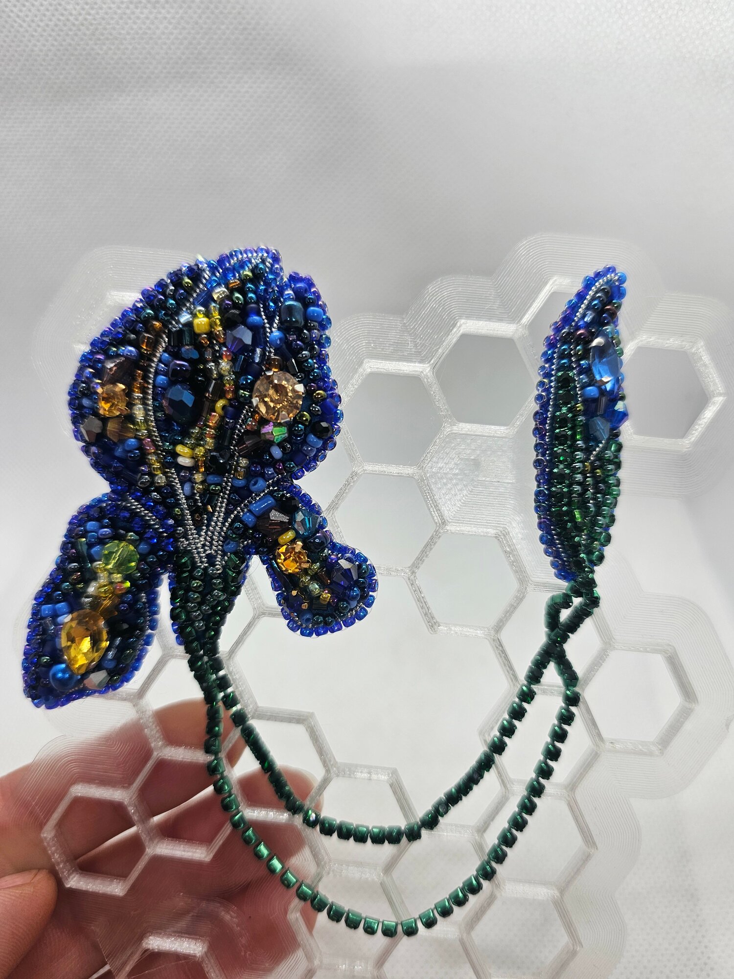 Брошь, стразы, искусственный камень