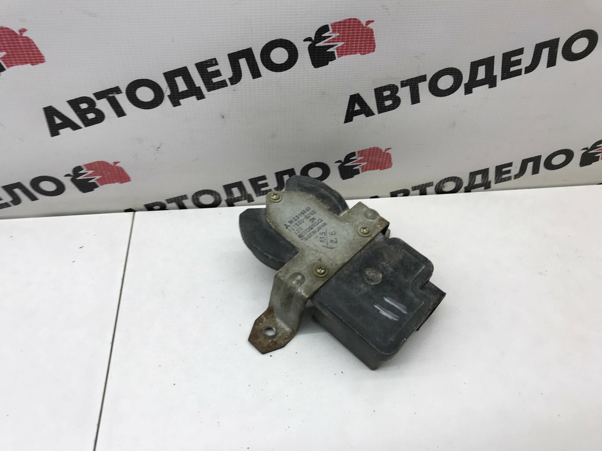 Активатор замка двери Mitsubishi Libero CD5W 98 г