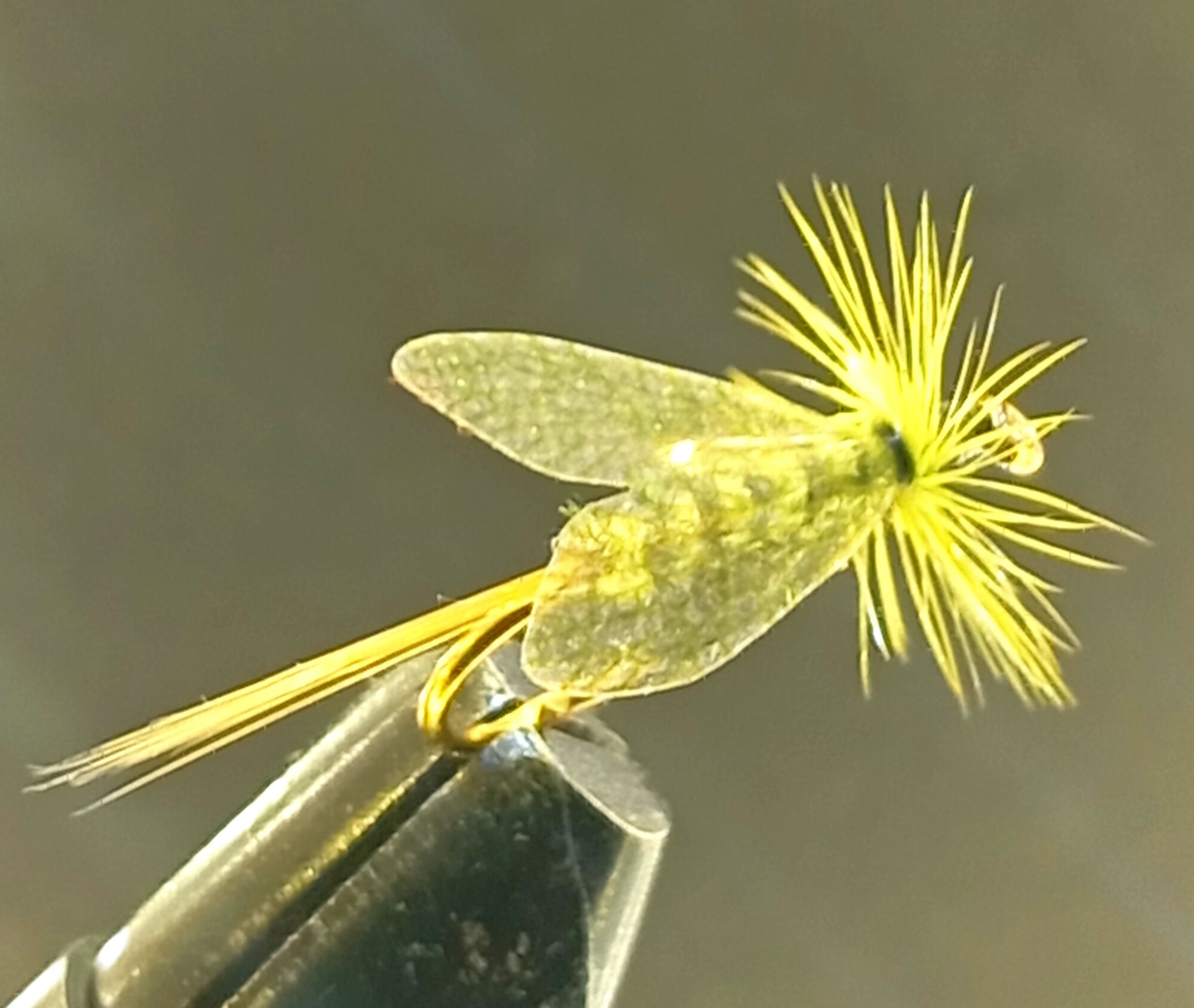 Мушка для ловли хариуса и другой рыбы. На одинарном крючке. Набор из 3 штук.