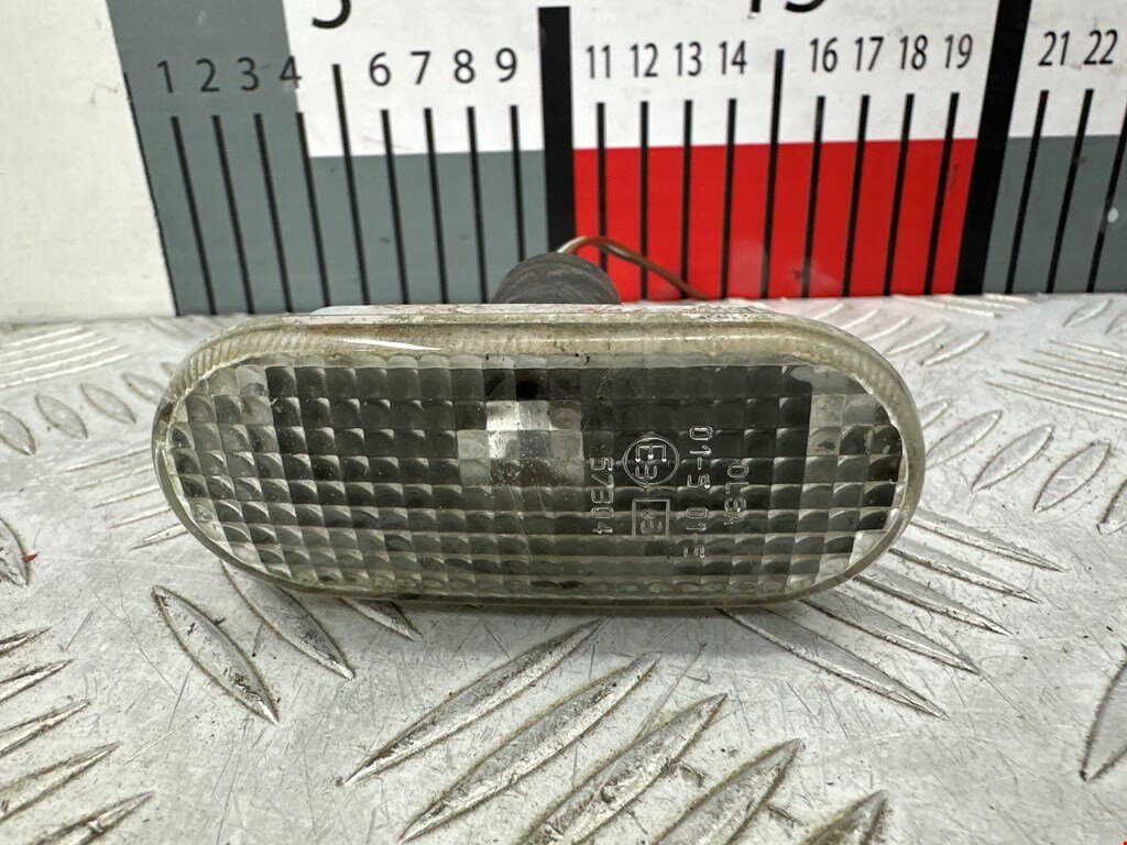 Повторитель указателя поворота левый Ford Galaxy 1 1125197 арт. 2218315