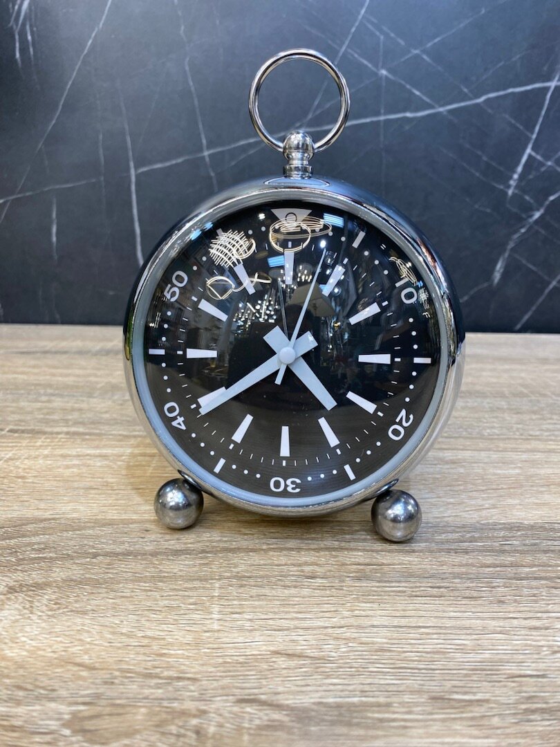 Часы настольные Casaentera CE12-10780089 серебро 130х70х140h