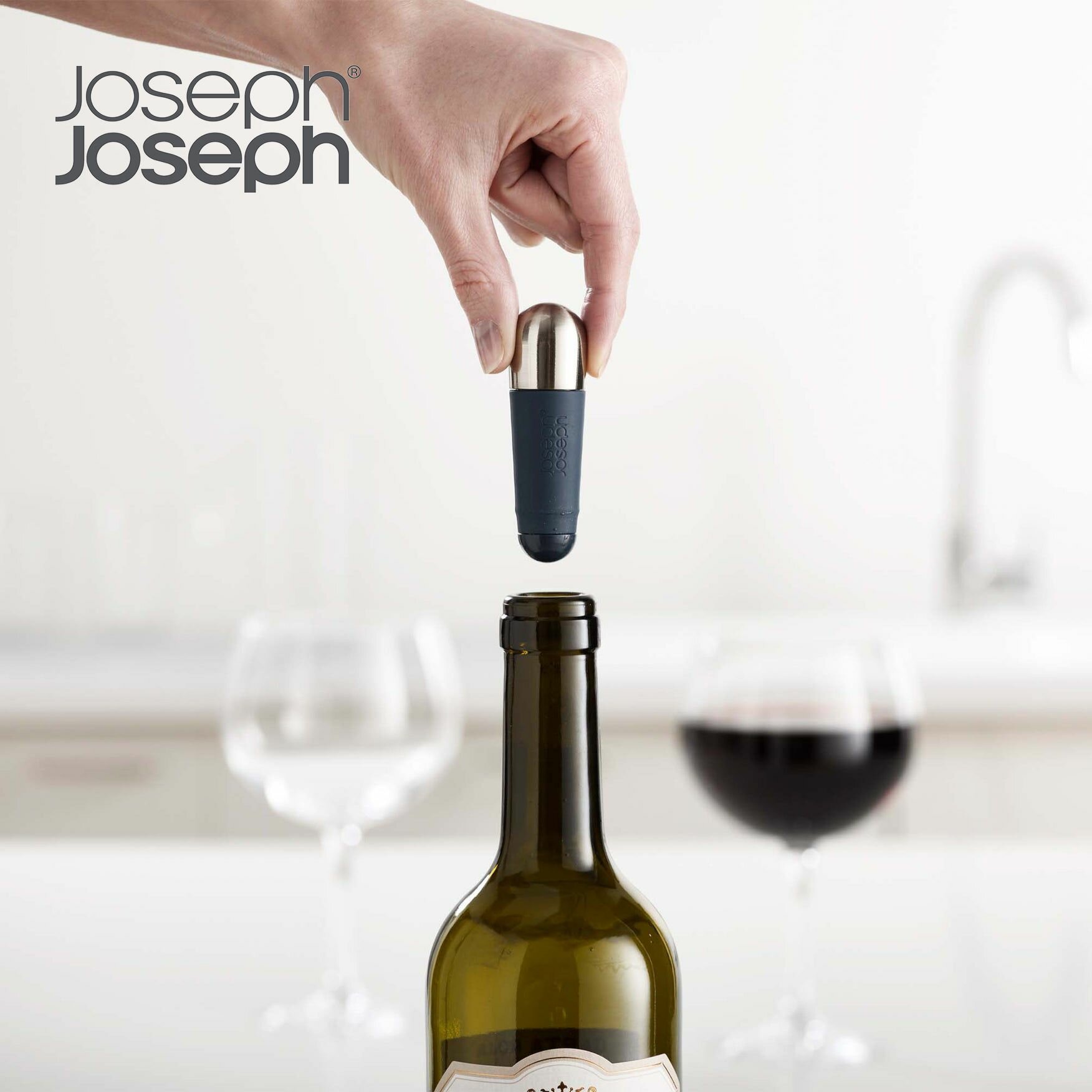 Стоппер для вина Joseph Joseph BarWise 20110, Диаметр 2,5 x 7,5 см, нержавеющая сталь, 2 шт