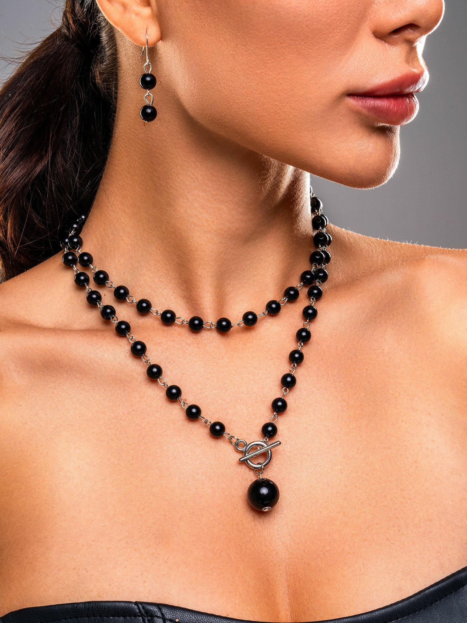 Комплект бижутерии: колье