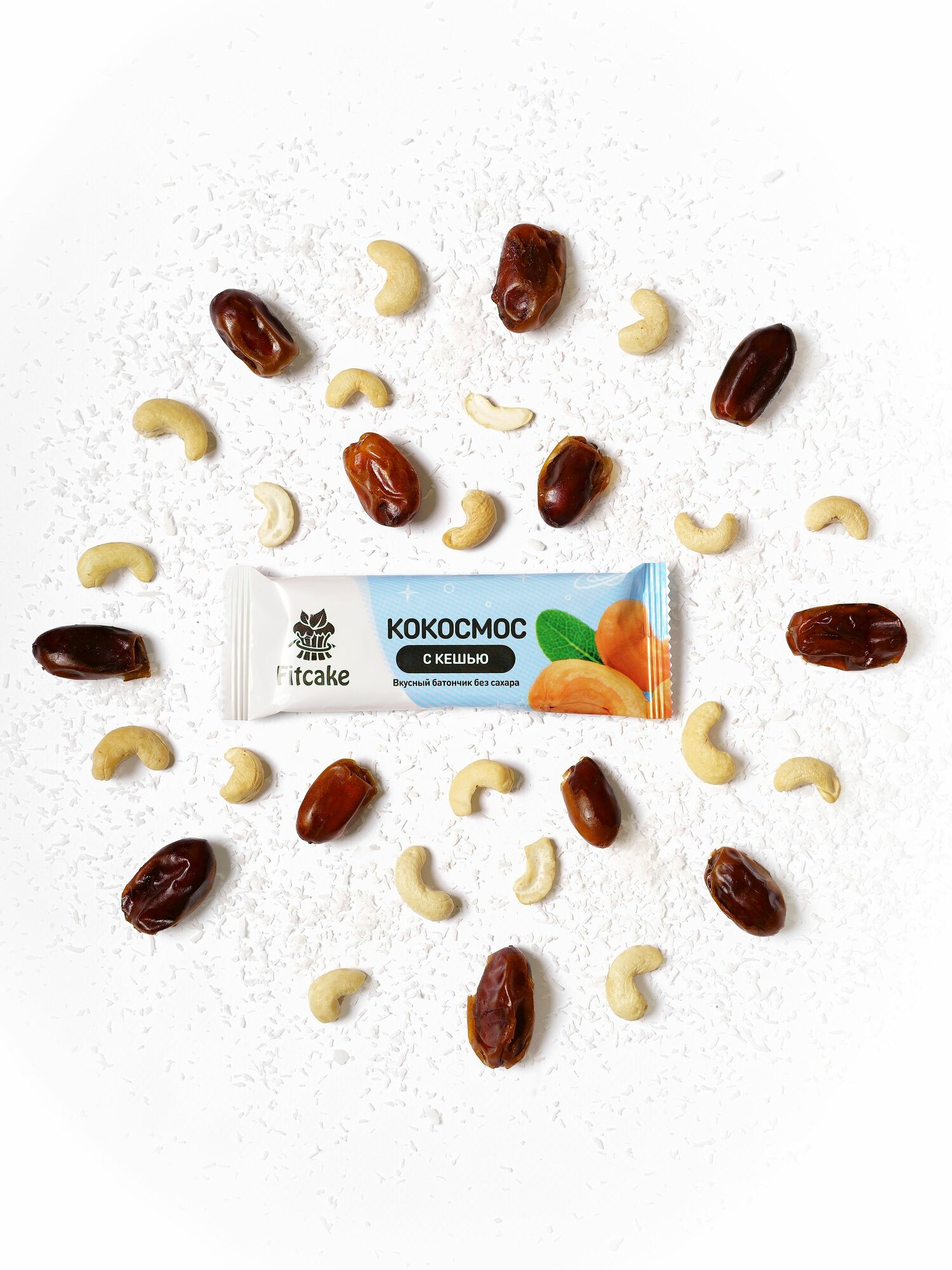 Батончик финиковый Fitcake Кокосмос с кешью и кокосовой стружкой