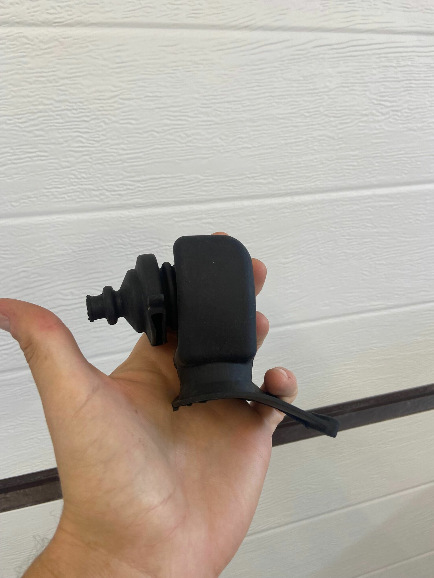 Пыльник кулисы рего логан, ларгус