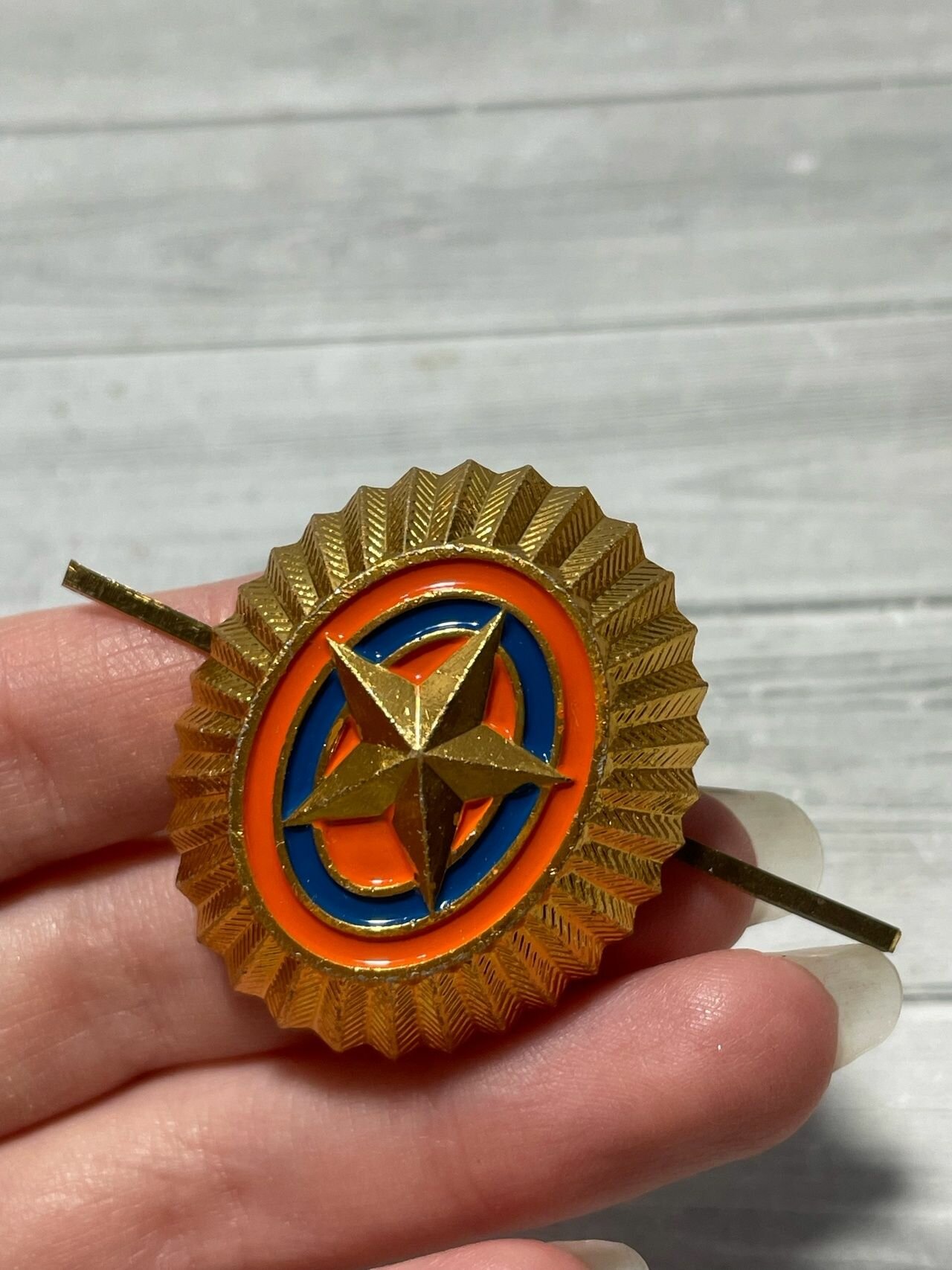 (набор 3 штуки) Кокарда МЧС