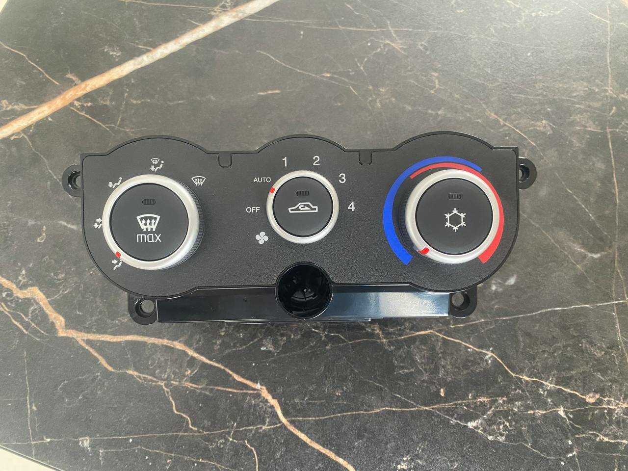 Блок управления печкой ( отопителем, климатом ) 2192-94 Калина 2, Гранта 2190, FL, Datsun. С кондиционером, с датчиком.