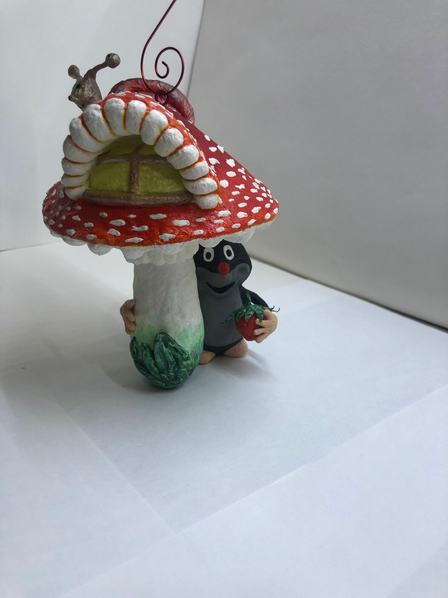 Ватная игрушка "Кротик с грибочком"