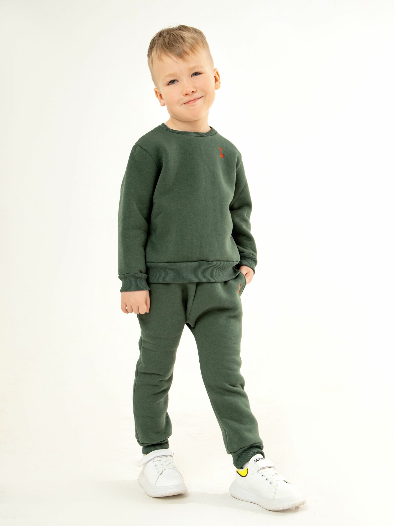 Костюм спортивный