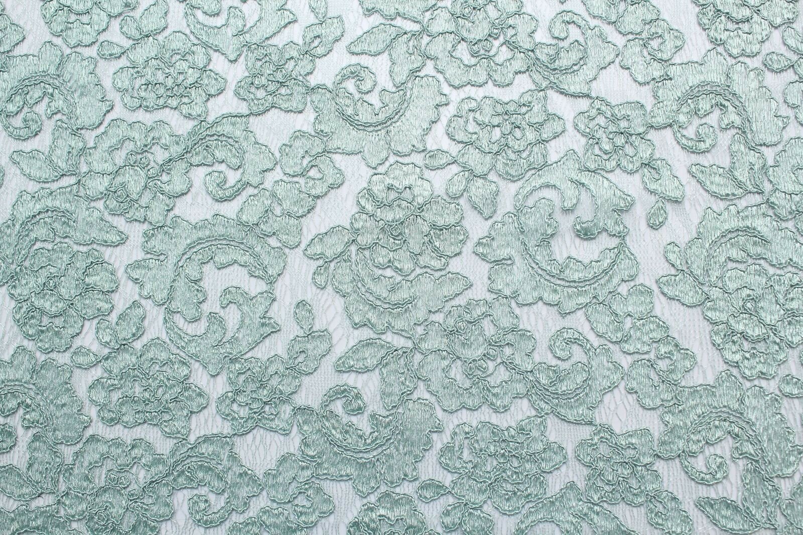 Ткань Кружевное полотно Cadena мятного цвета с кордовой вышивкой и фестонами, ш126см, 0,5 м
