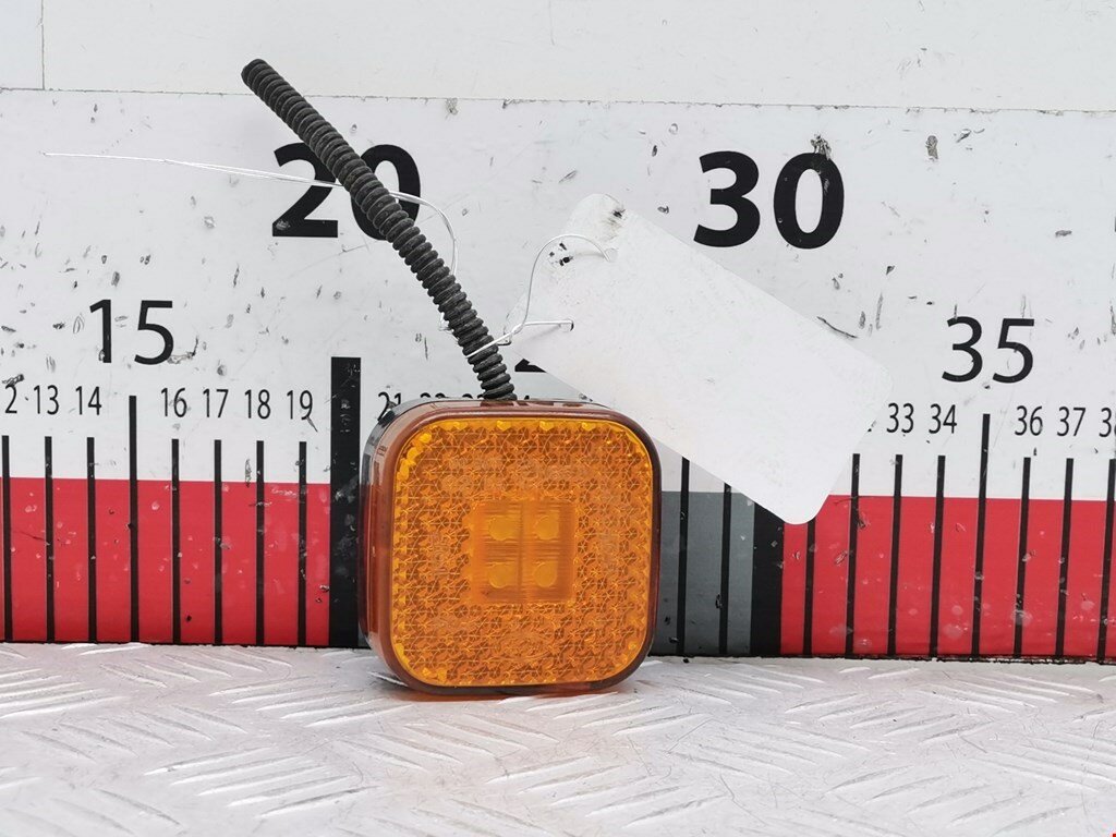 Фонарь габаритный правый MAN TGM 81252606101 арт. 1897408