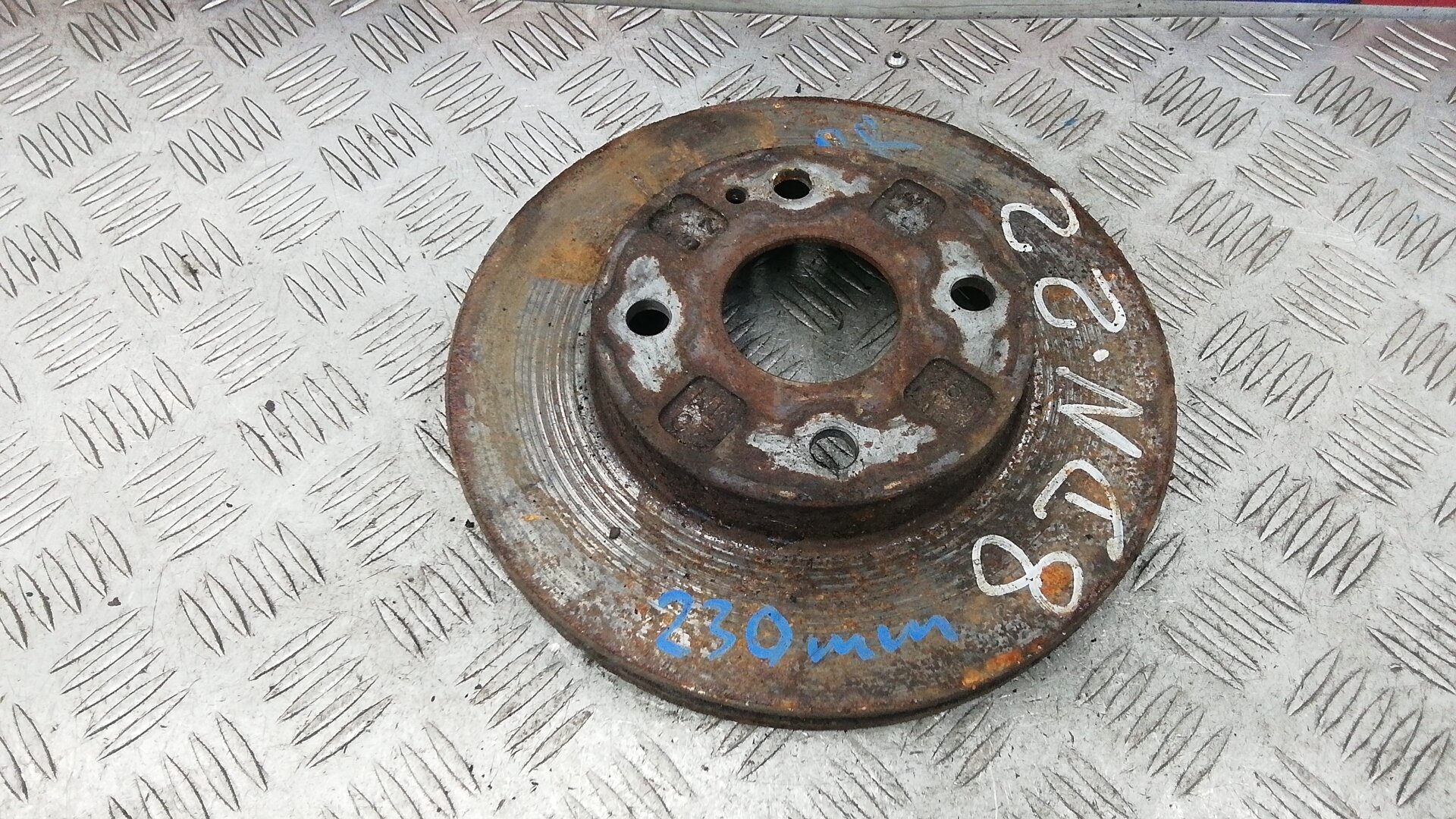 Диск тормозной передний MAZDA 323 BJ