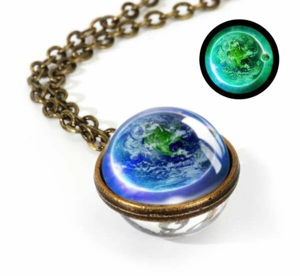 Кулон "Вселенная" на цепочке для телефона