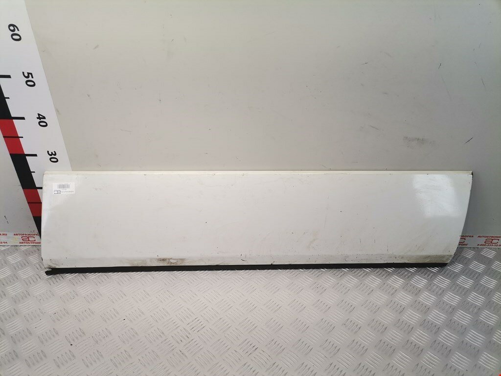 Накладка (молдинг) двери передней правой Land Rover Range Rover 3 LR006221 арт. 990202