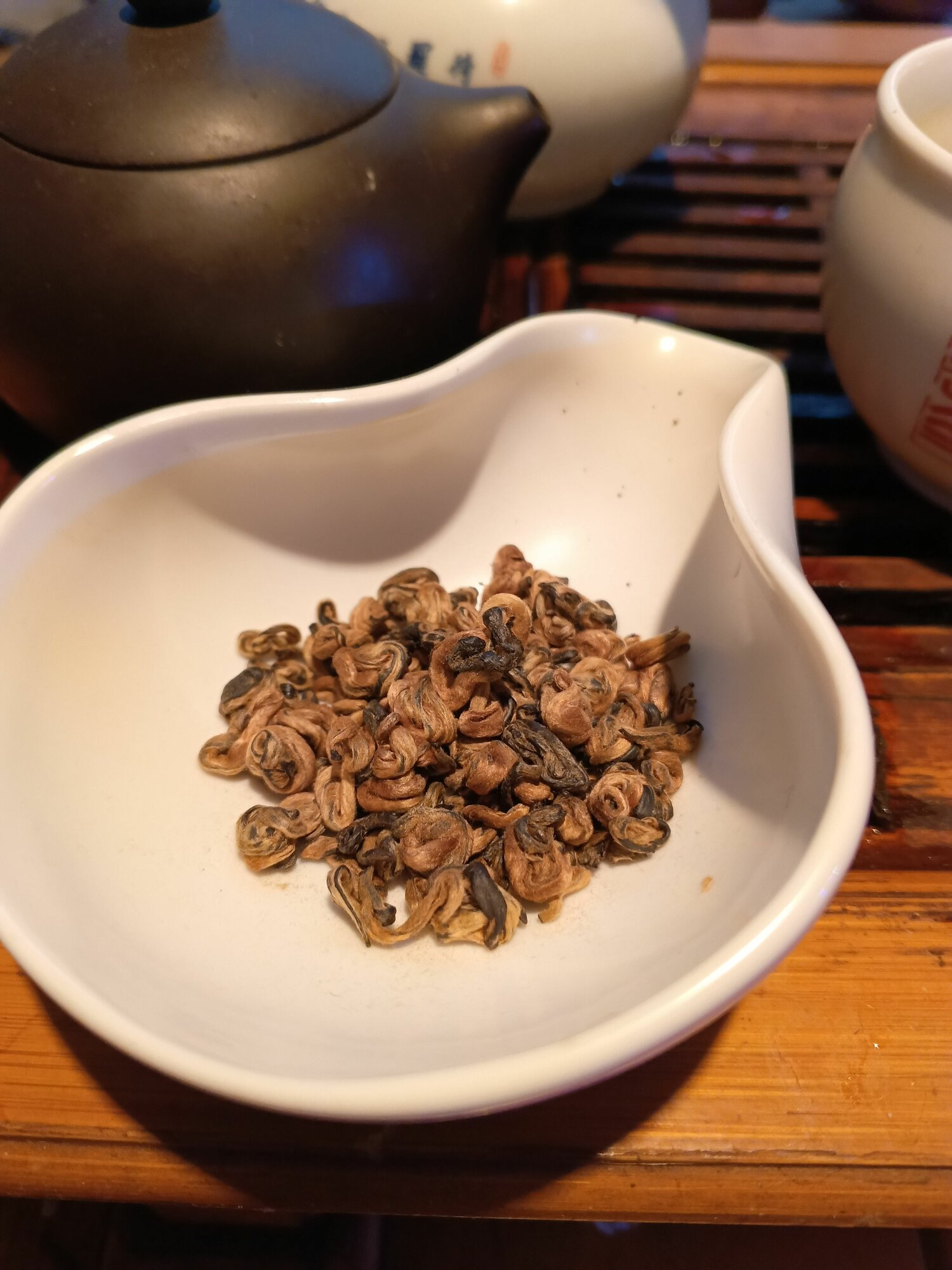 Красный Чай Хун Цзин Ло "Золотые улитки", Заварро, 100гр.