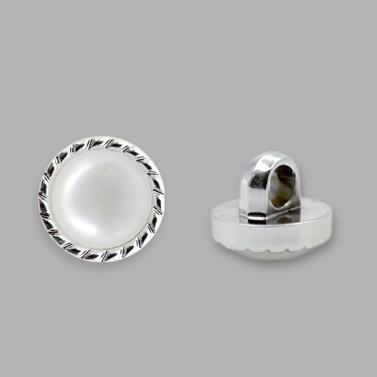 NE94 Пуговица 16L (10мм) на ножке, пластик (Silver (серебристый)). 6шт/упак