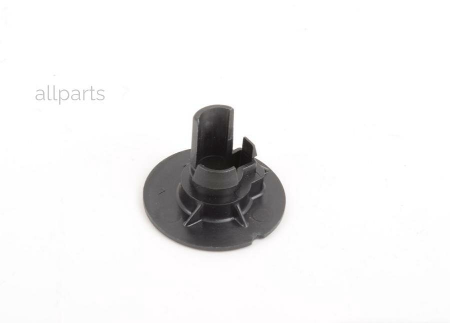 VAG 7L0885271B Втулка направляющей спинки сидения VW TOUAREG 2007-2010