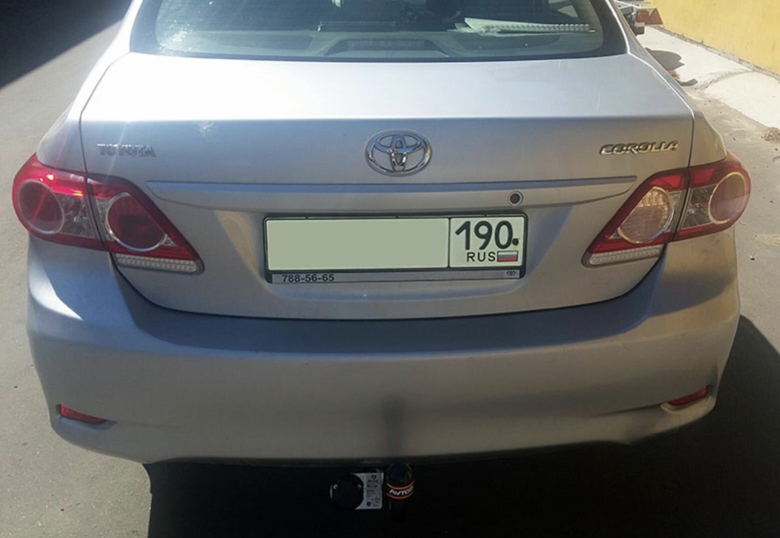 Фаркоп AvtoS для TOYOTA COROLLA (2007) с универсальной электрикой и сертификатом в комплекте, арт.(TY 18+electr)