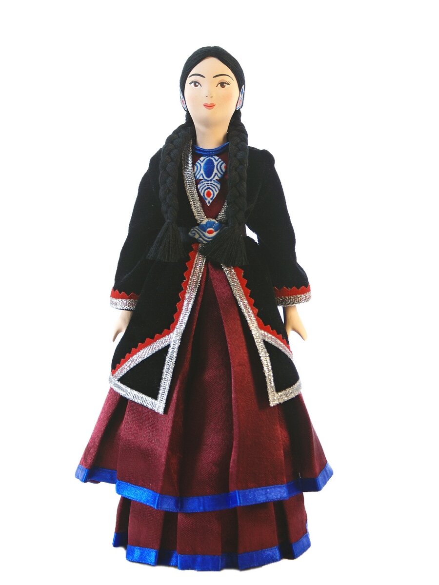 Кукла фарфоровая Башкирка