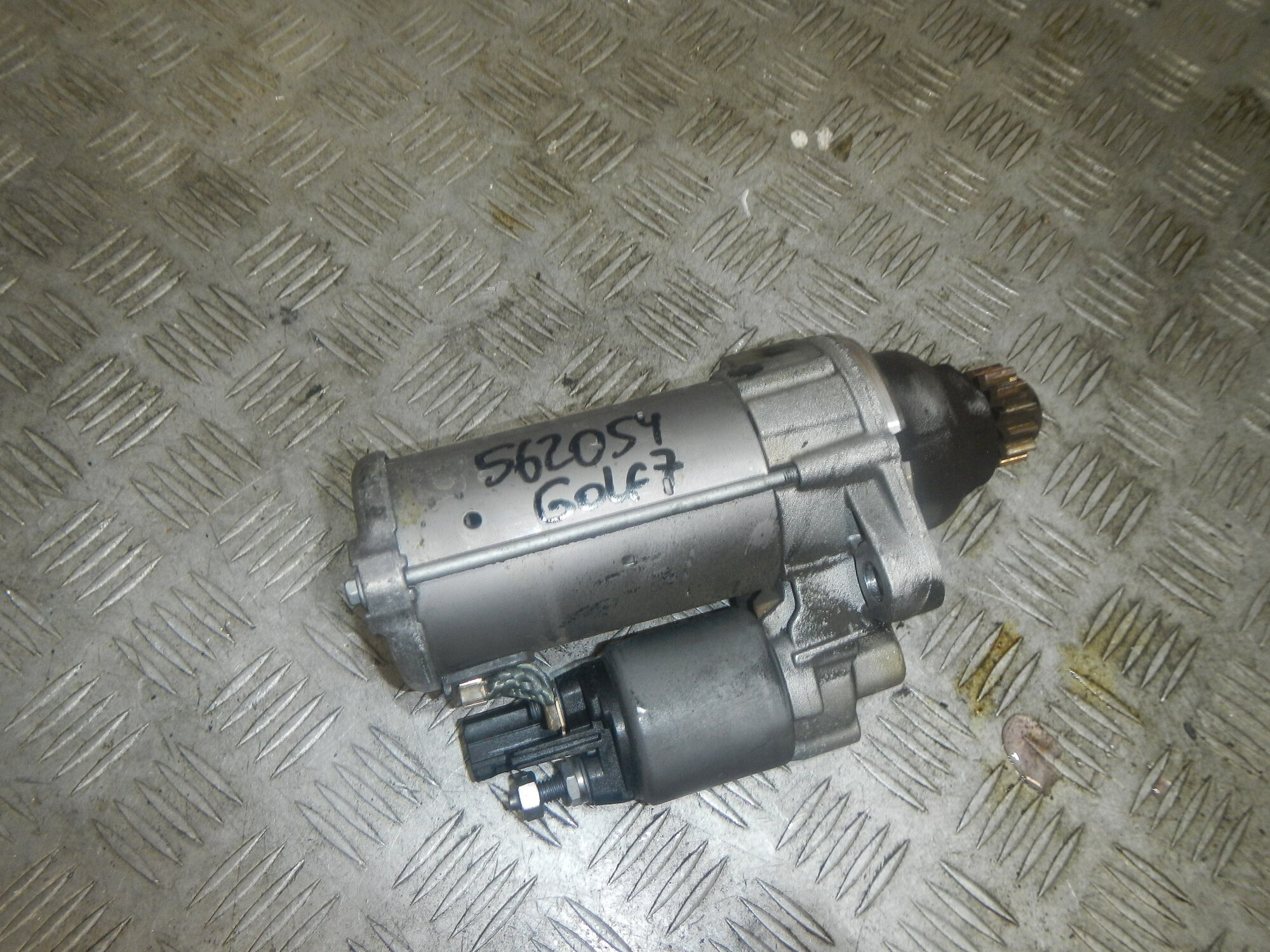 Б/У Стартер, Volkswagen (Фольксваген)-GOLF VII (12-19) VOLKSWAGEN GOLF VII (12-19) 1,2 CJZ Turbo Без видимых повреждений....