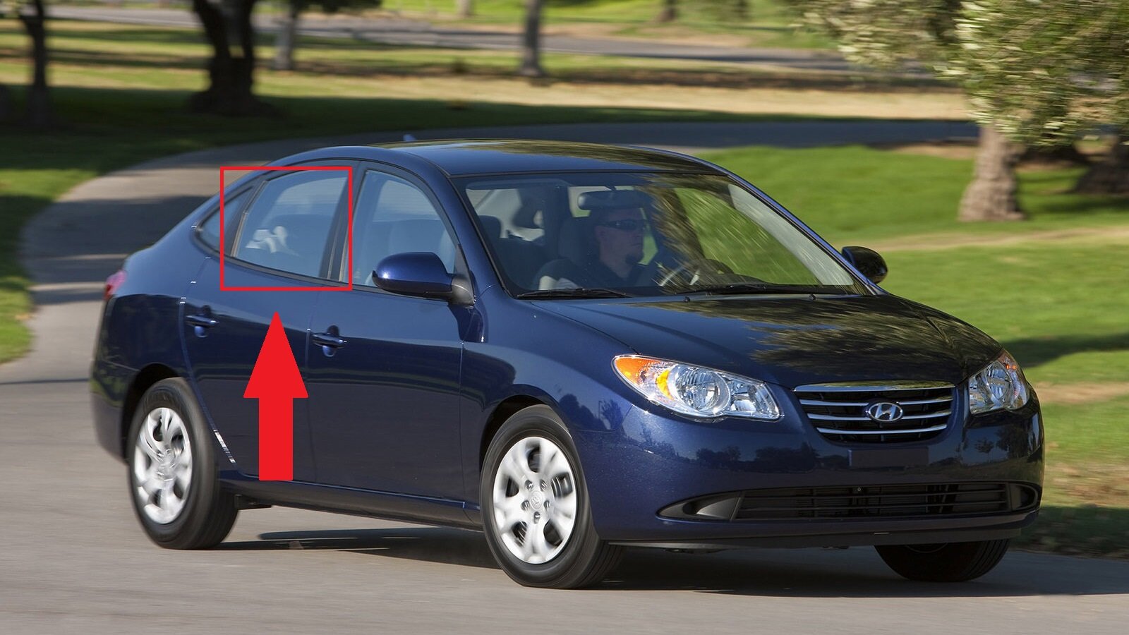 Стекло боковое опускное (Сзади / Справа / Цвет зеленый) Hyundai Elantra 00-09 / Avante 00-06