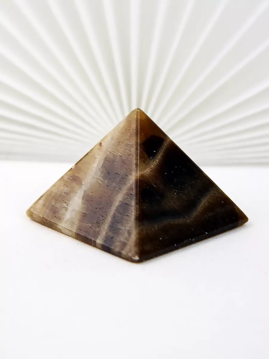 Пирамида Арагонит. Натуральный камень. 5 см