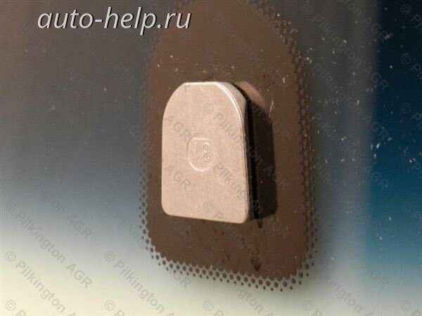 PILKINGTON NISSAN Лобовое