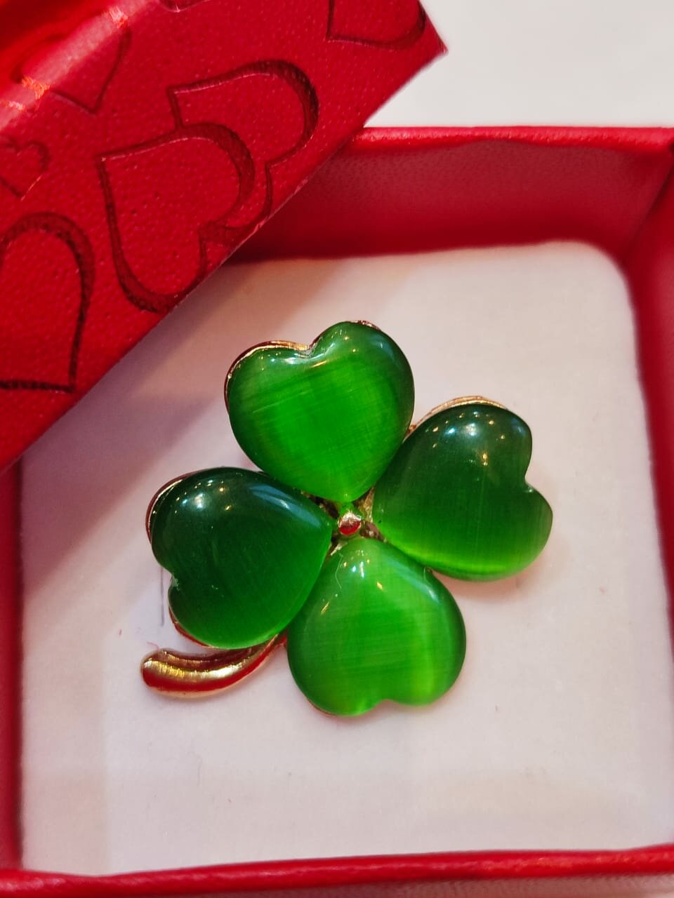 Брошь, искусственный камень