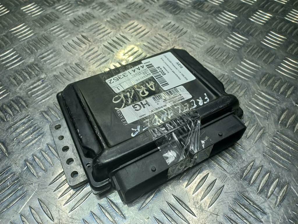 Блок управления двигателем Б/У для LAND ROVER FREELANDER I рестайлинг (2003—2006) NNN000180