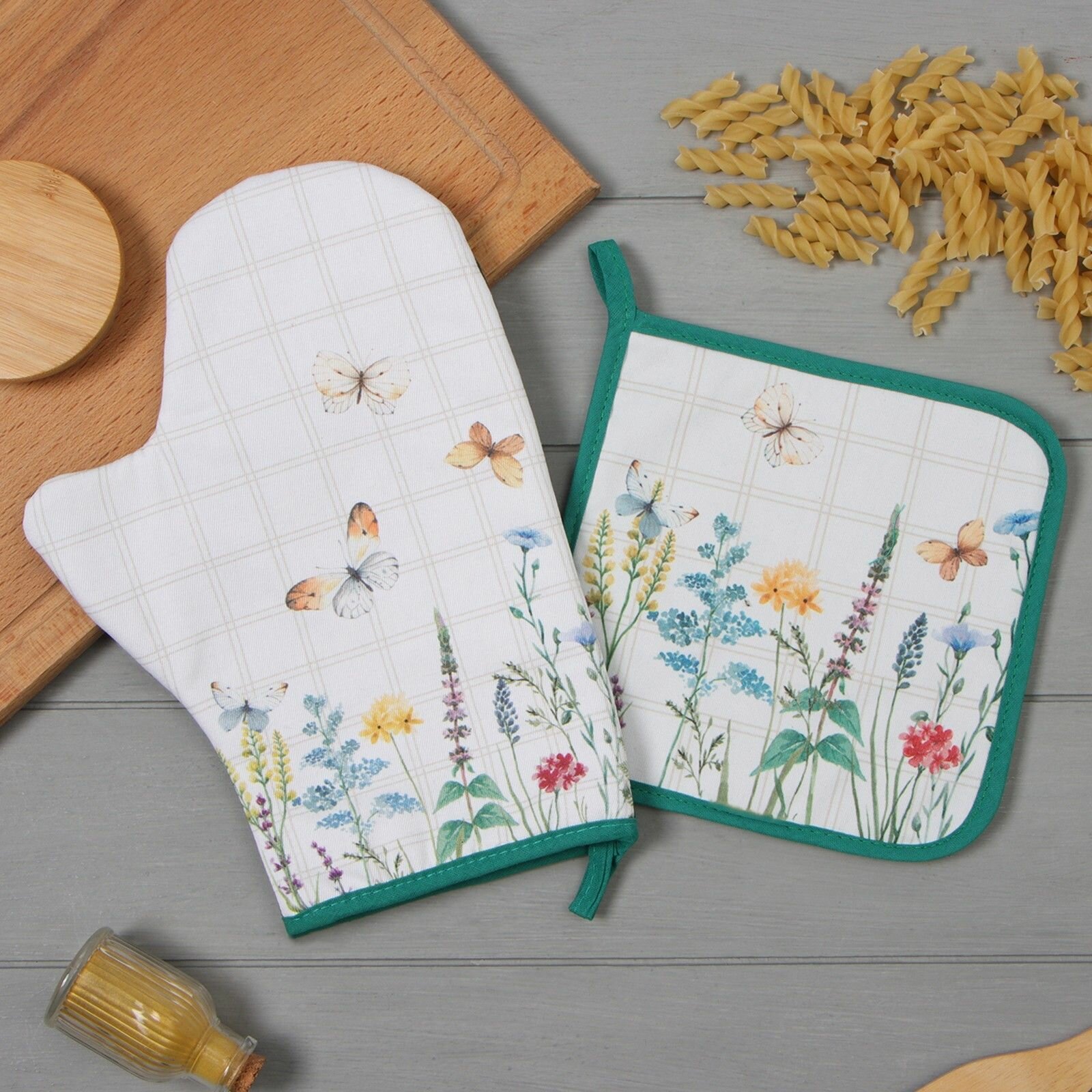 Набор кухонный Этель. Полевые цветы : варежка-прихватка 20 28 см, прихватка 19 19 см,100% хлопок
