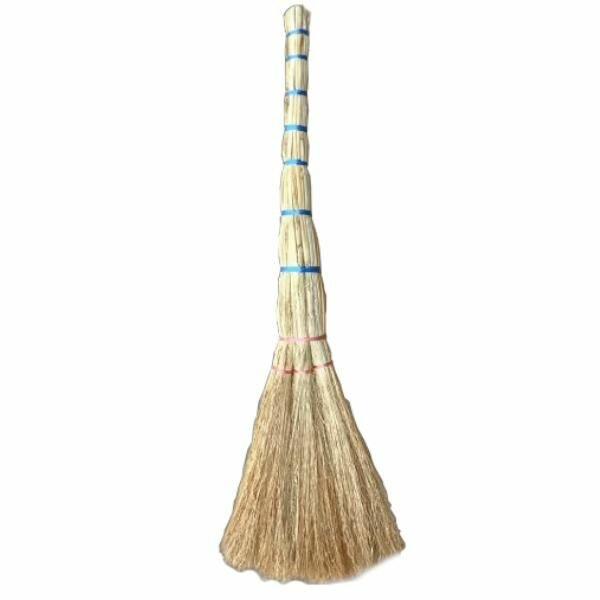 Веник Хорошо Сорго, 3-х лучевой малый (высота 70 см, ширина 20 см, высота метелки 25 см)