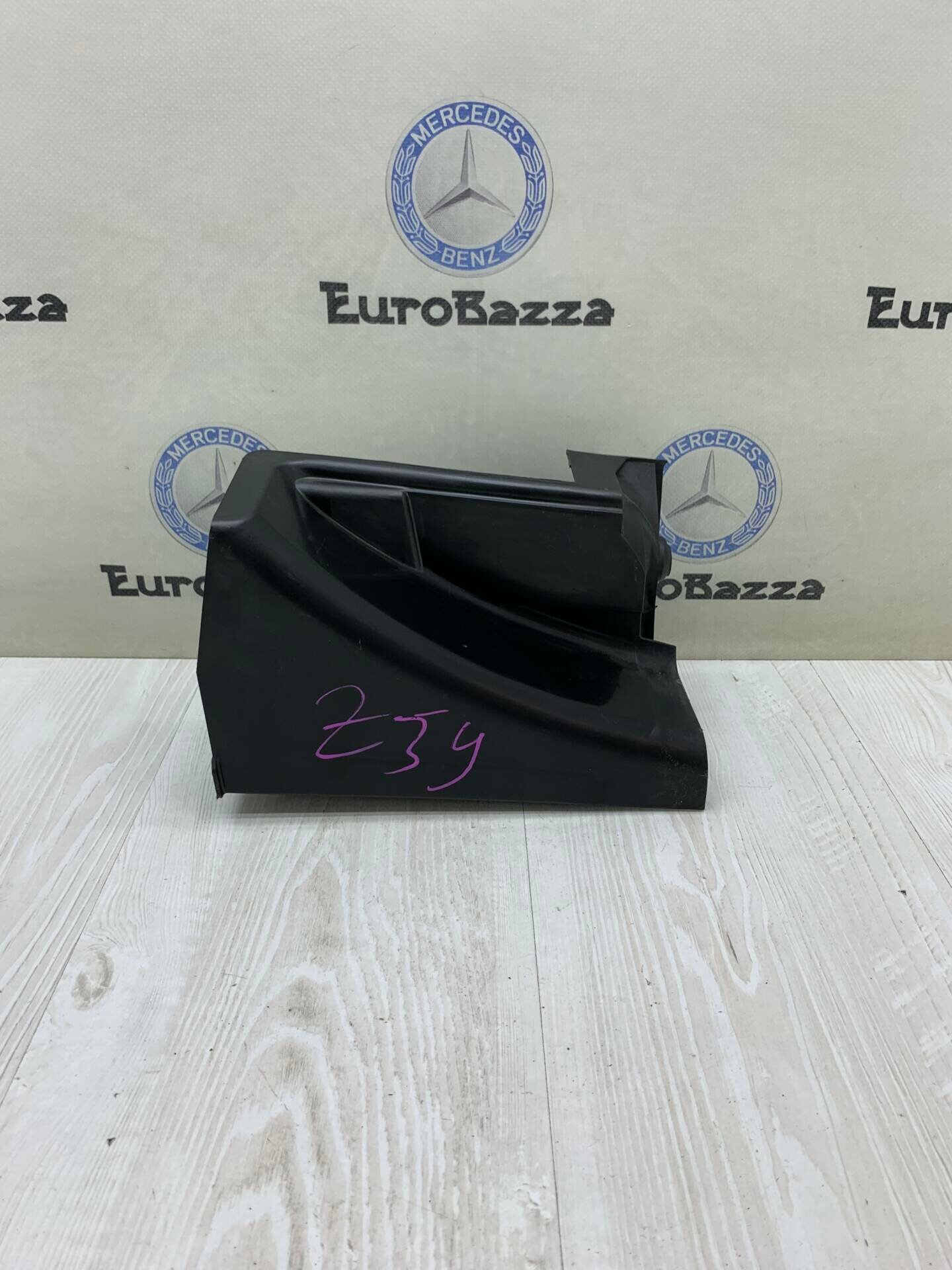 Кронштейн домкрата Mercedes W245 A1698990161