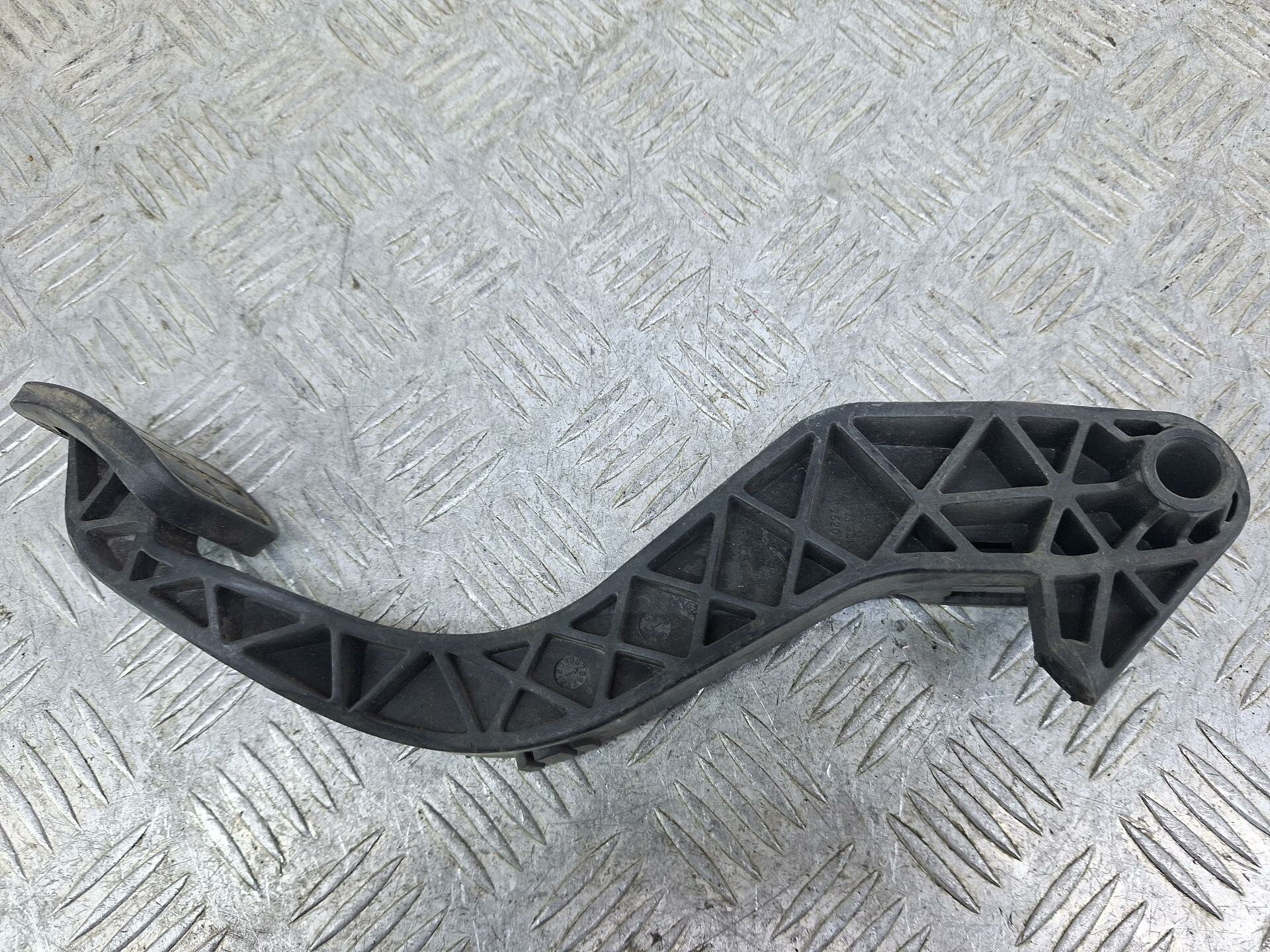 Педаль сцепления Ford Galaxy рест. (2000 - 2006) 7M2721321C