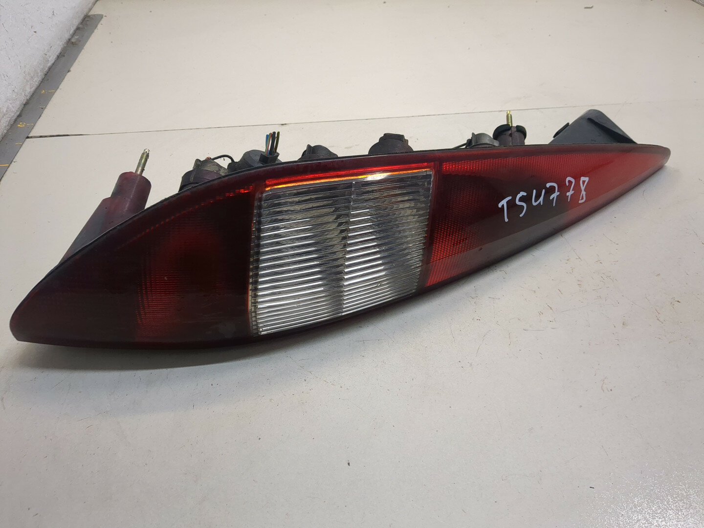 Фонарь (задний) левый Ford Mondeo 3 Б/У