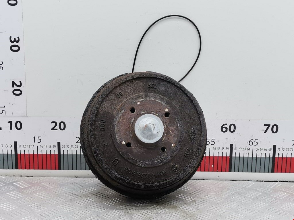 Ступица (кулак цапфа) задняя правая Renault Logan 1 432102069R арт. 2019500