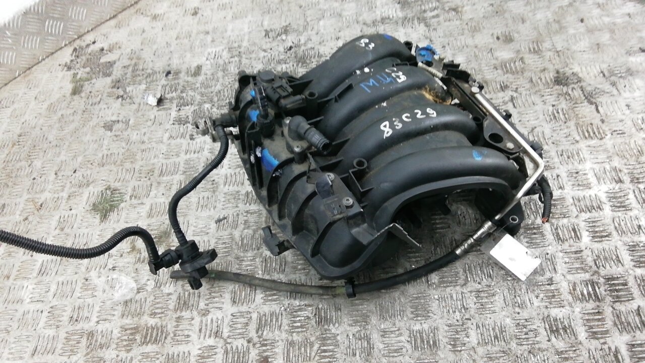 Впускной коллектор бензиновый BMW 1 E87