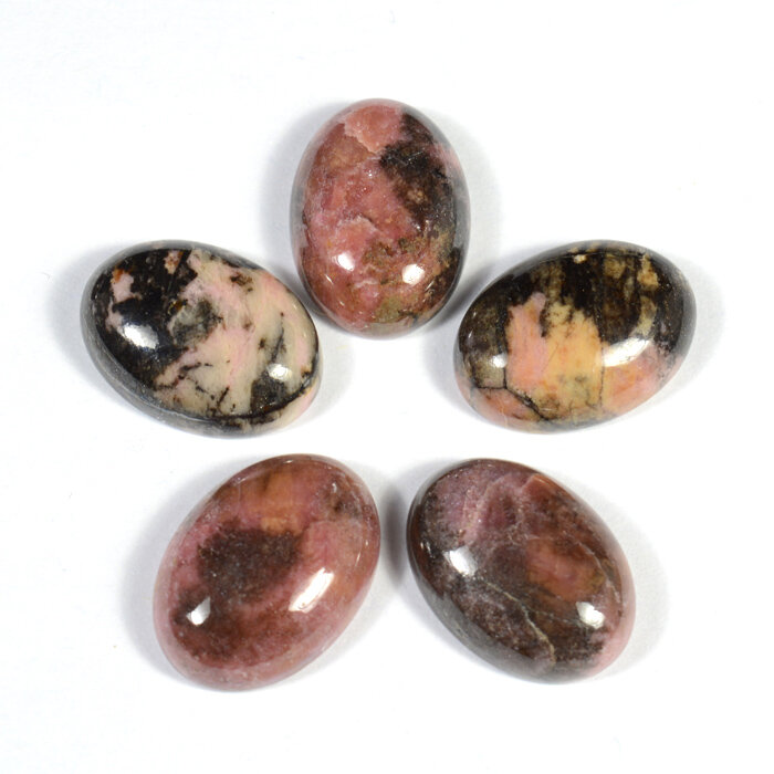 Кабошон из родонита овал 18*13*6мм