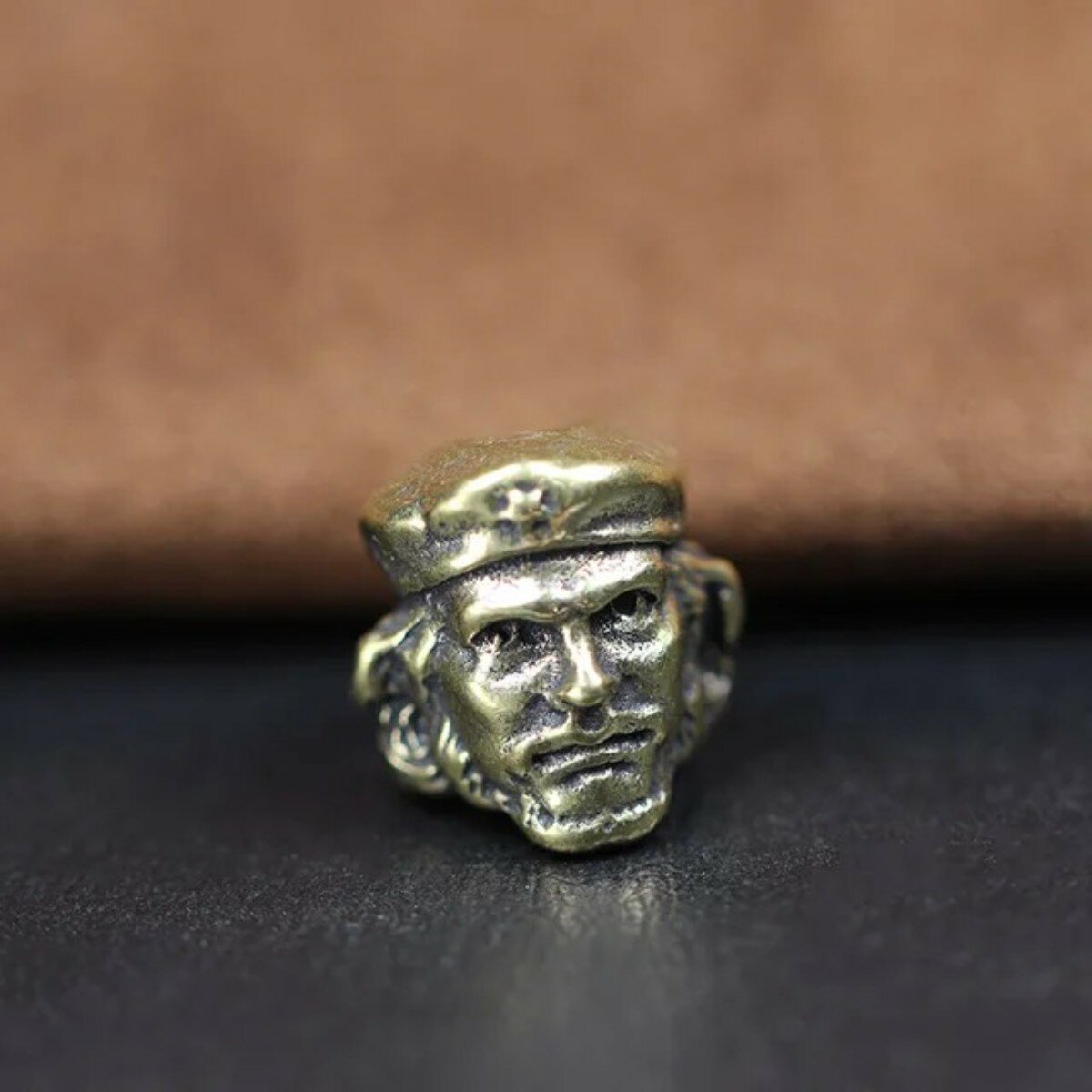 Бусина-Che Guevara