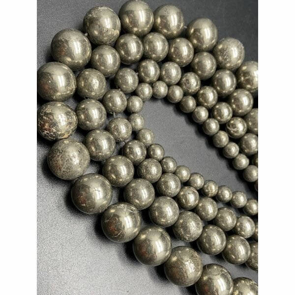Каменные бусины, Пирит, шарик гладкий, 8 мм, длина нити 38 см, около 47 бусин
