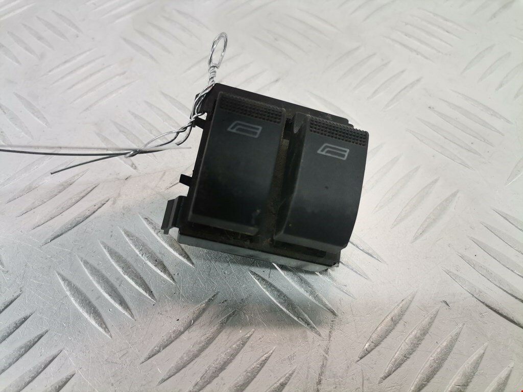 Блок управления стеклоподъемниками Audi A3 8L 8L0959851 арт. 1513968