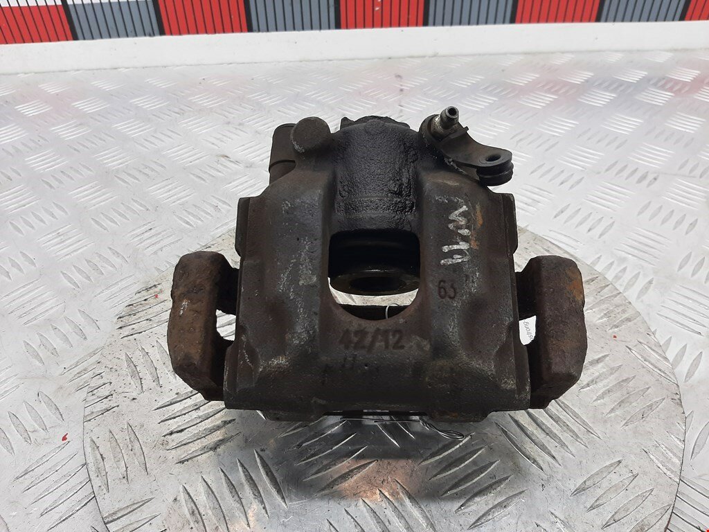 Суппорт задний правый Land Rover Range Rover 3 SMC000210 арт. 1835184