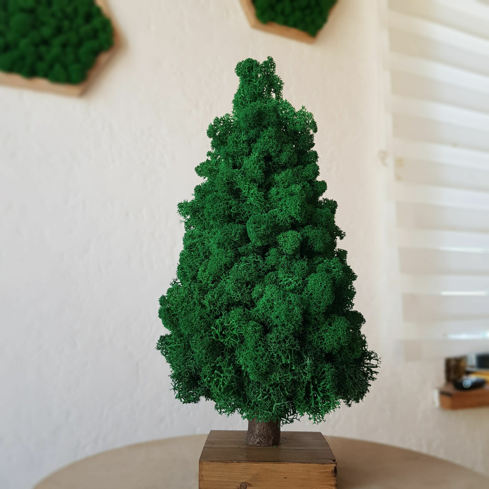 "Милая елочка" - новогодний декор из натурального мха 36см