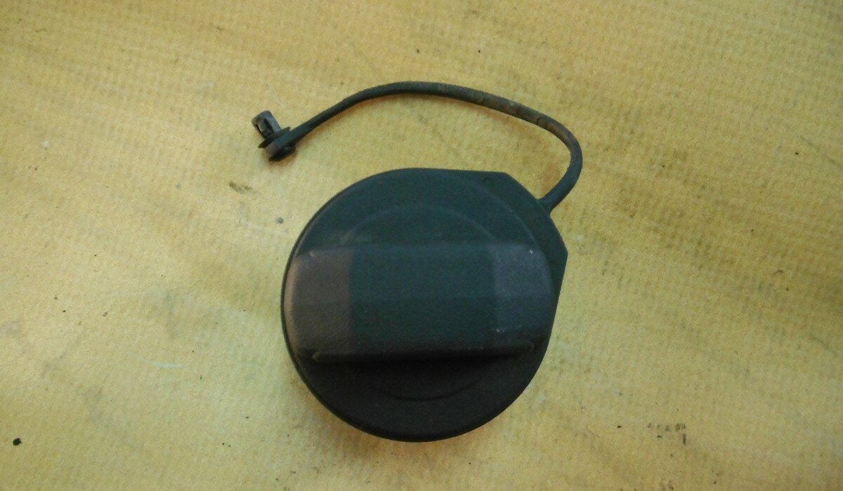 Крышка топливного бака Touareg I Volkswagen 1J0201553Q