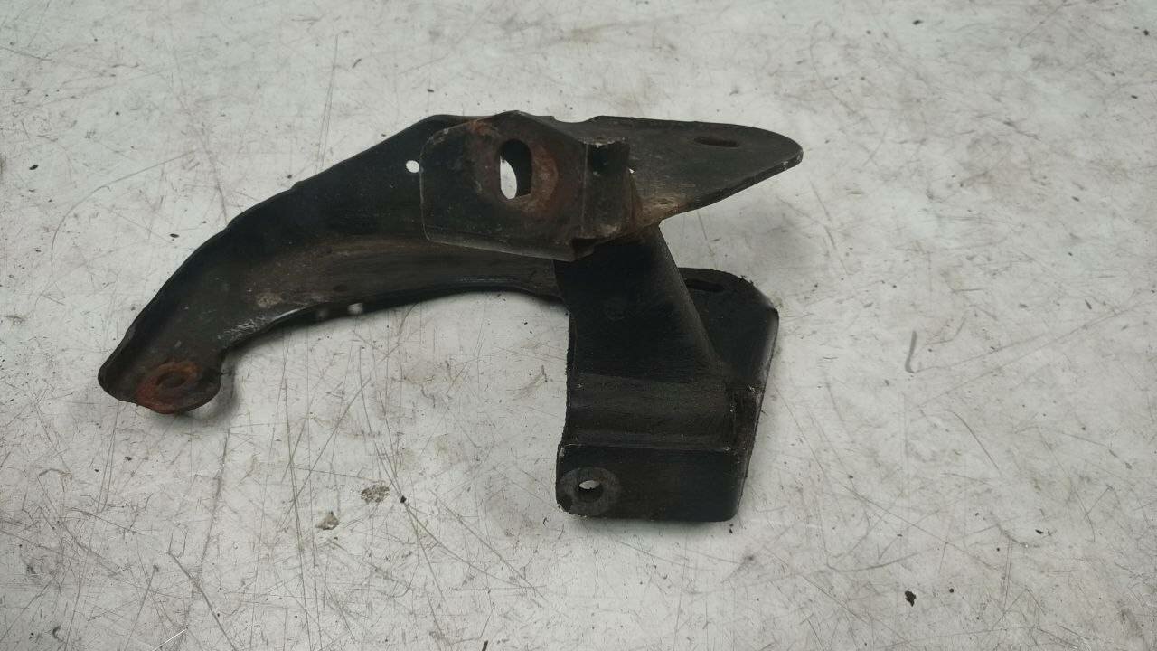 Кронштейн двигателя Dodge Caravan 4 (2000 - 2007) 04880314AA