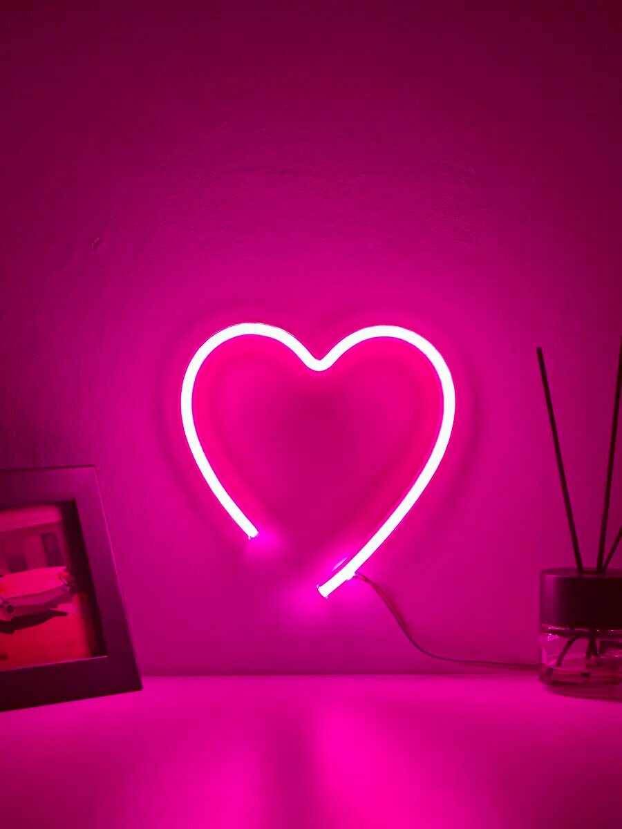 "Сердце" неоновая лампа, светильник