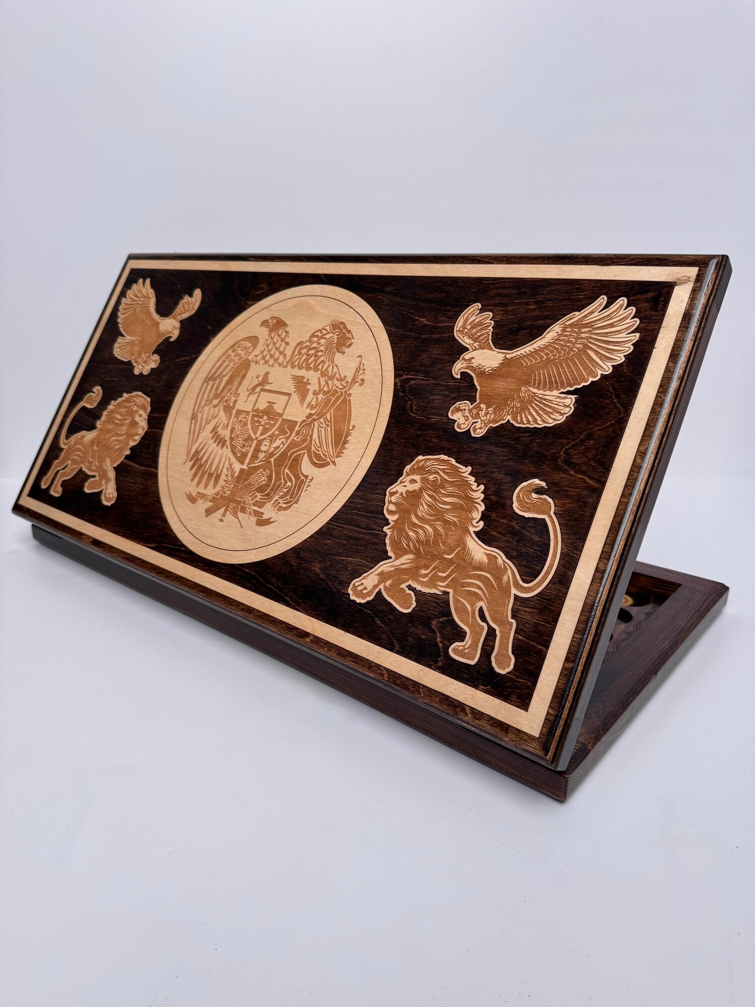 Нарды Резные Деревянные "Герб Армении" большие 60см